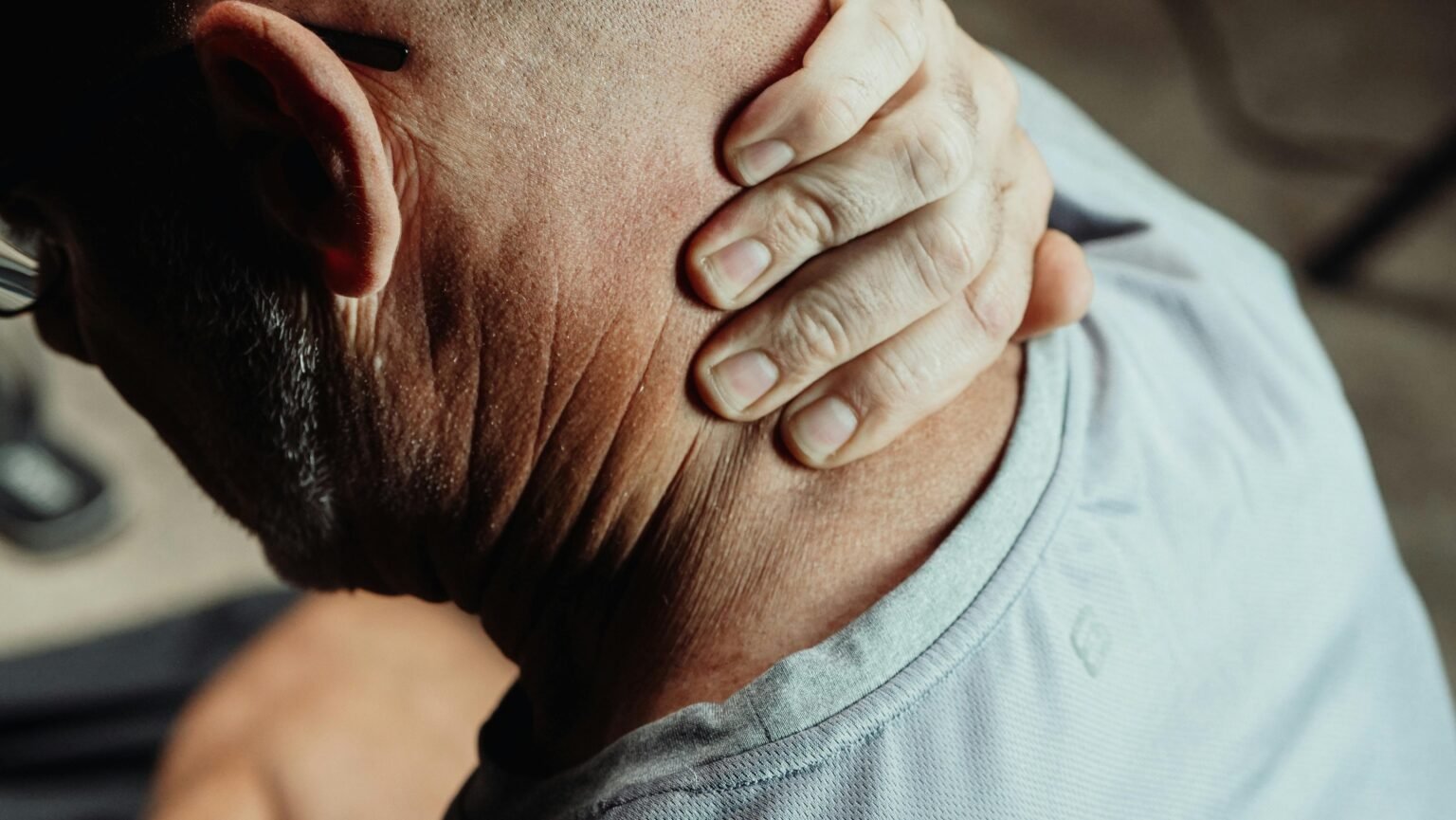A Comprehensive Guide To Cervical Spondylosis: Stages, Causes, And ...